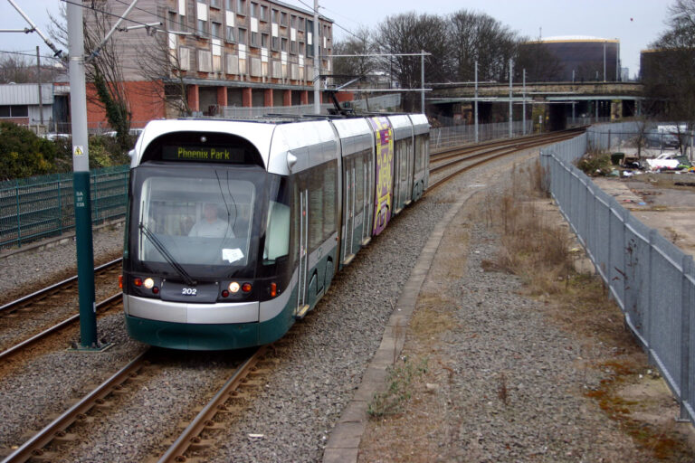 15 Years Apart: Nottingham Express Transit 202 | British Trams Online News